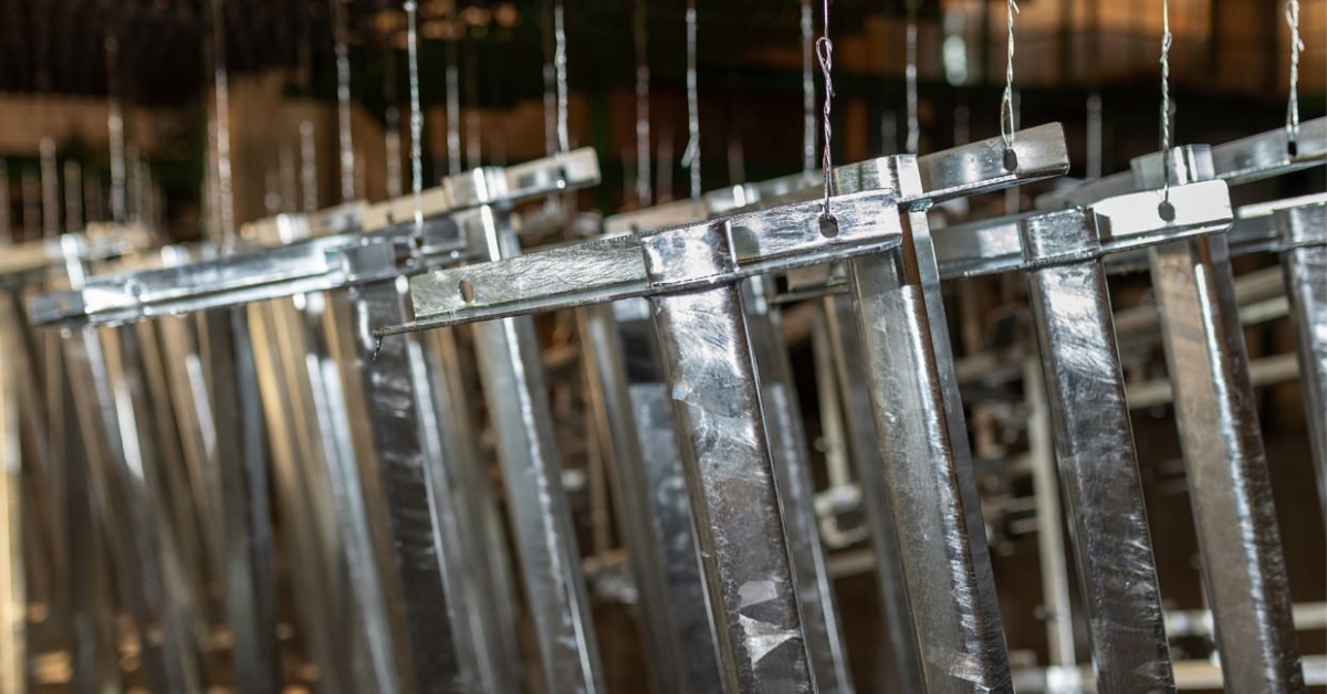 Metal Materials: Galvanized steel